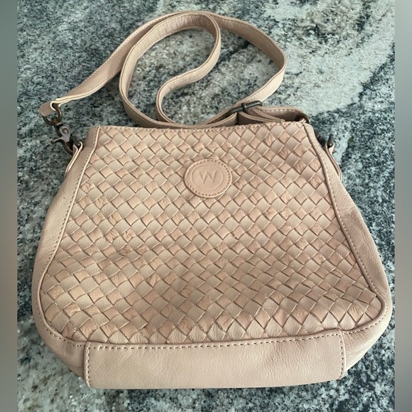 Wanderers Travel Co | Bags | Wanderers Travel Company Crossbody Purse ...